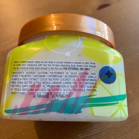 Tree Hut | Other | Tree Hut Le Lemon Blueberry Tart Shea Sugar Scrub ...